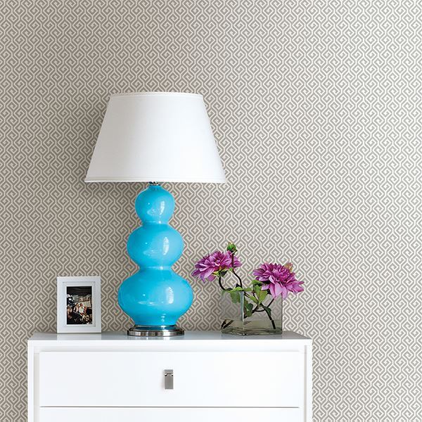2744-24102 Sete Grey Greek Key Wallpaper – wallcoveringsmart