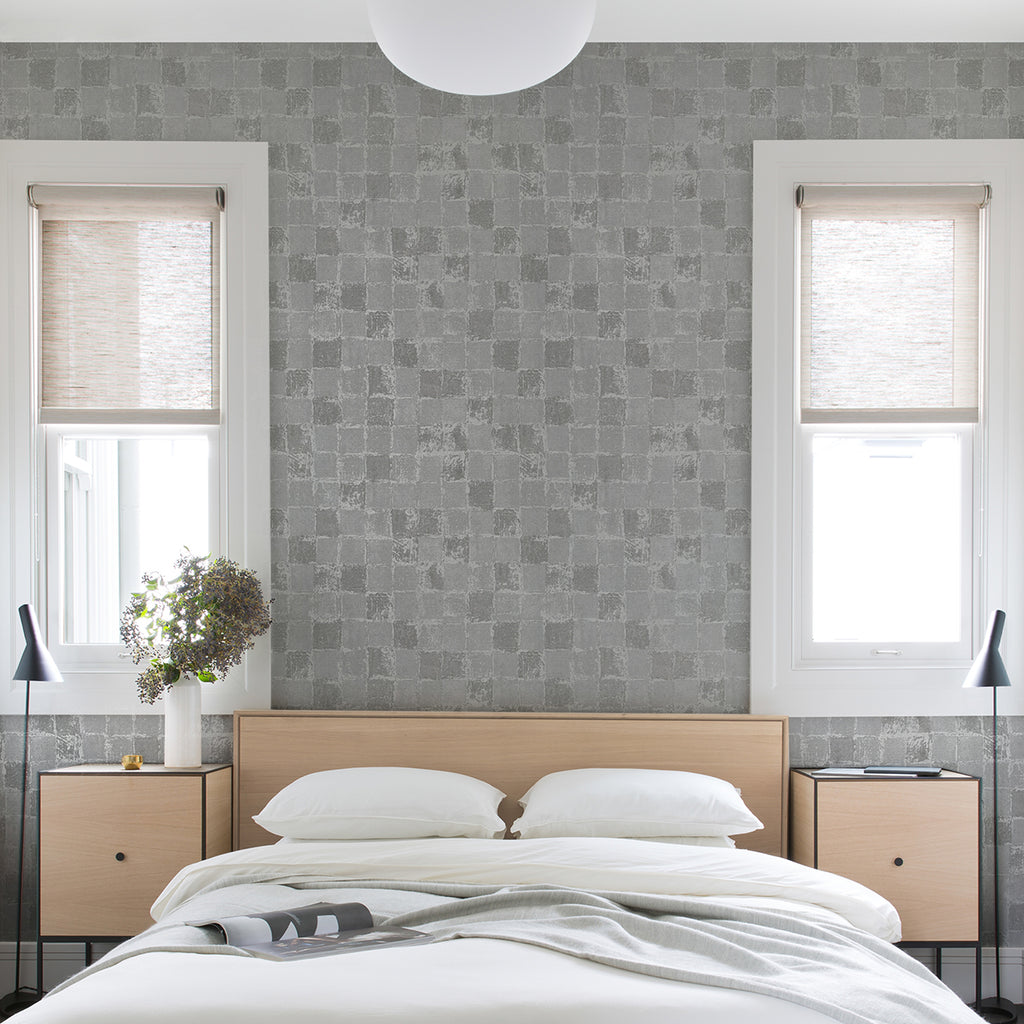 4019-86421 Varak Silver Checkerboard Wallpaper – wallcoveringsmart