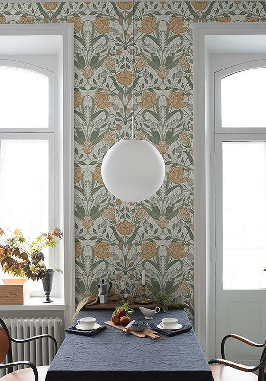 4080-33006 Fillippa Green Tulip Floral Wallpaper – wallcoveringsmart